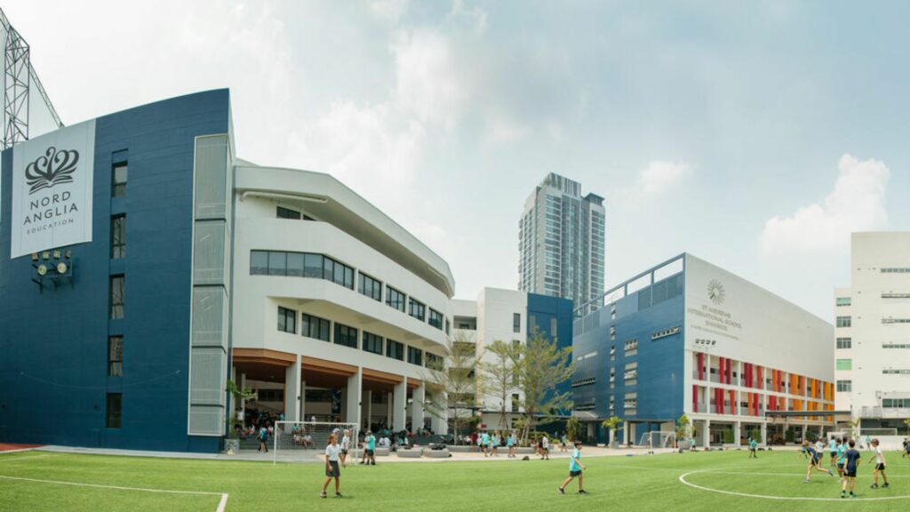 Our Experience | LoEstro